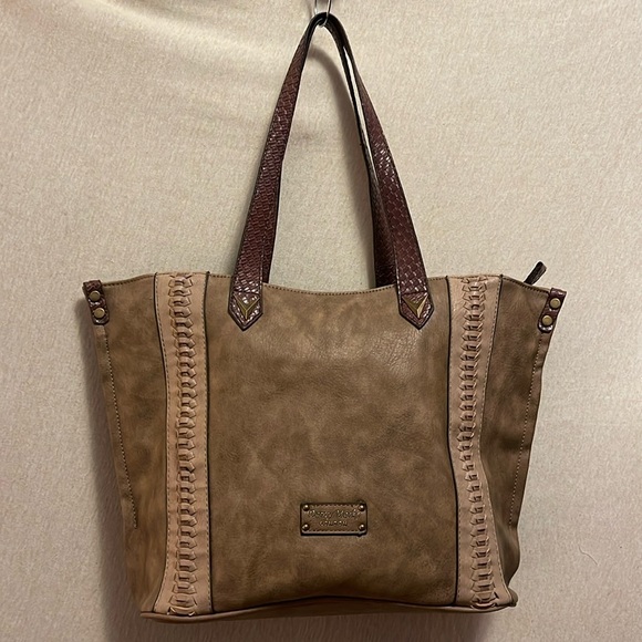 Darcy Marks | Bags | New Darcy Marks London Leather Bag Size Large ...